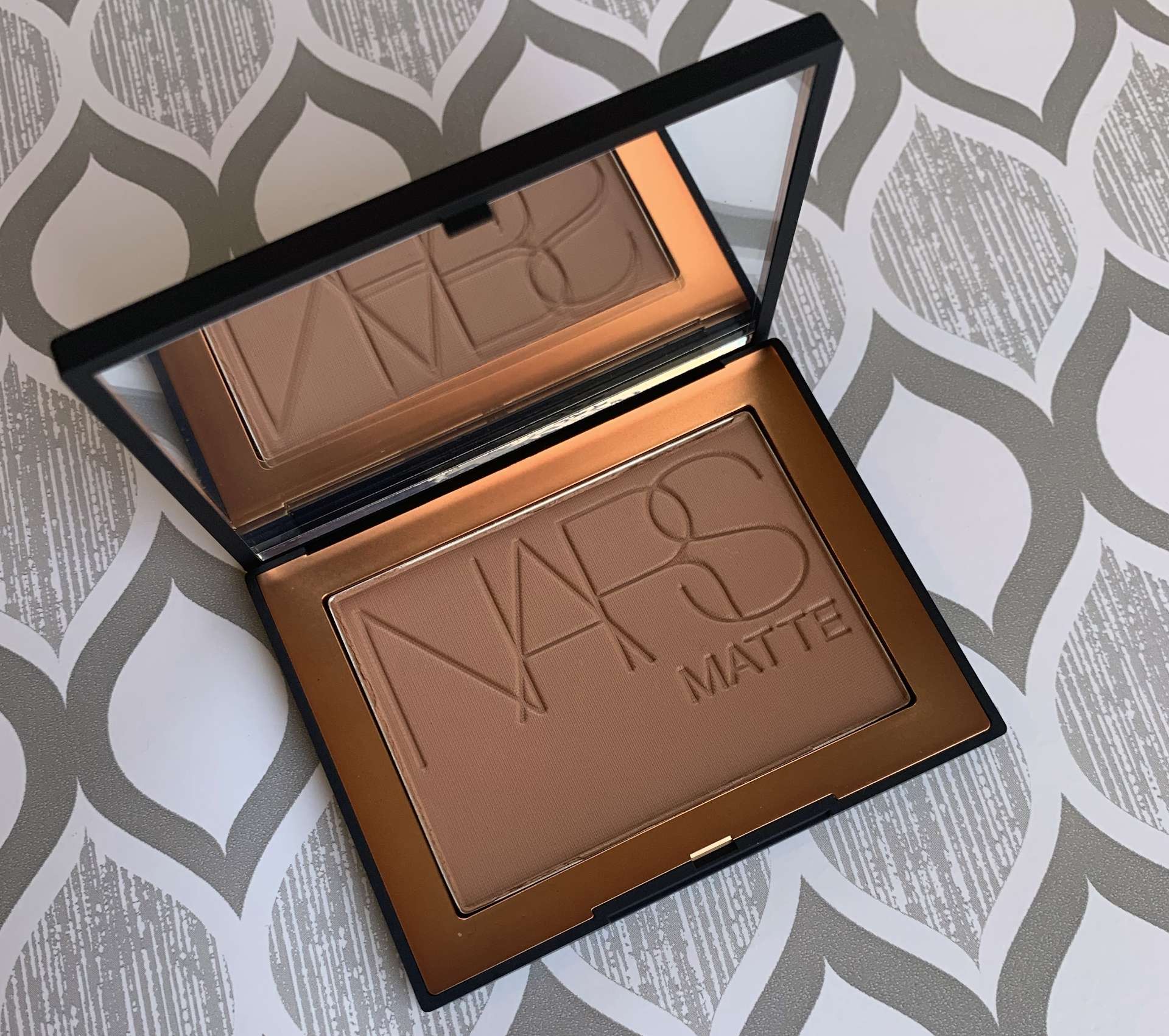 NARS Matte Bronzing Powder Swatch (Samoa) – Nikki From HR