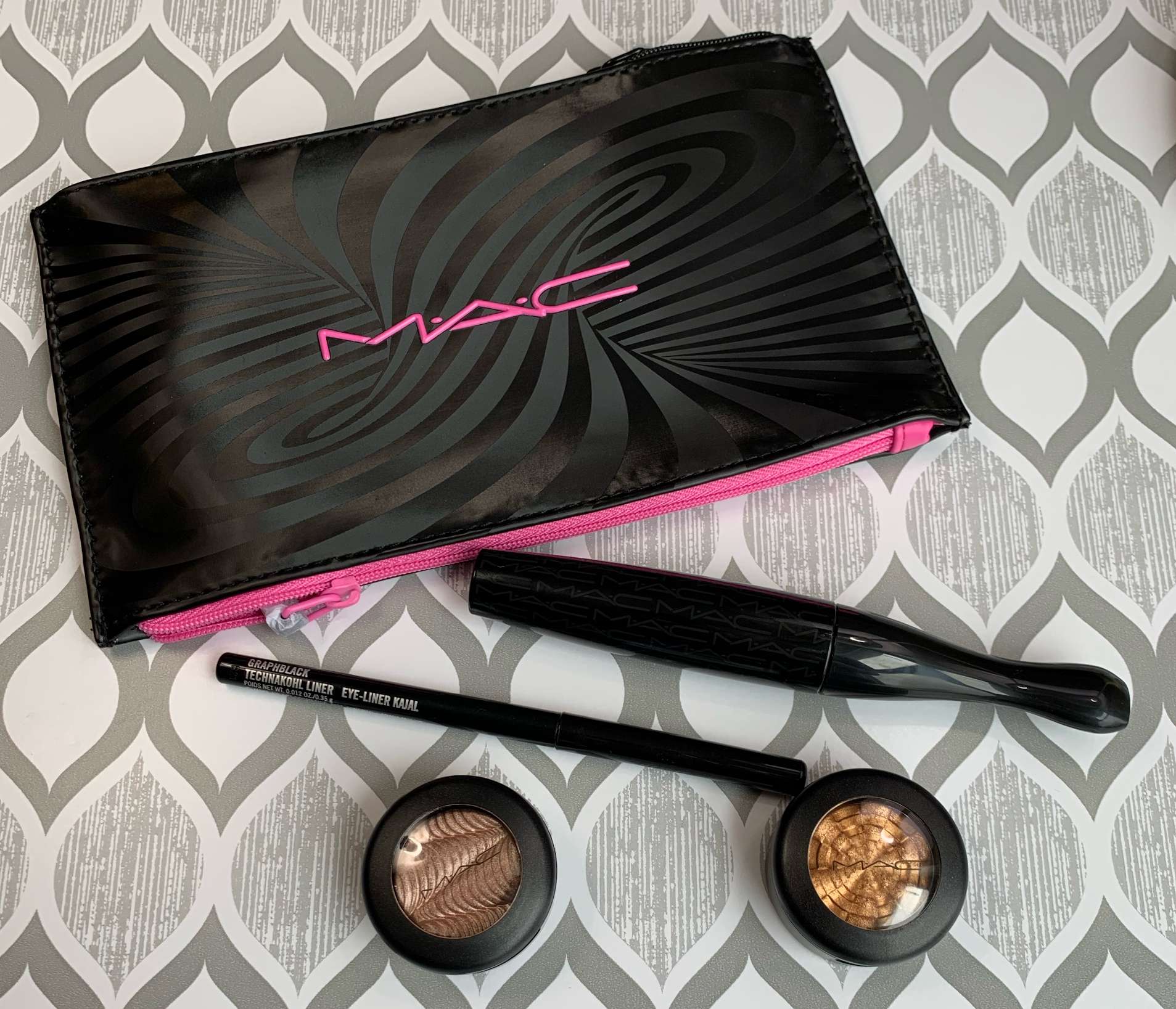 Mac Eye Makeup Kit High Quality Decker 20 Color Cosmetic Make Up Eye