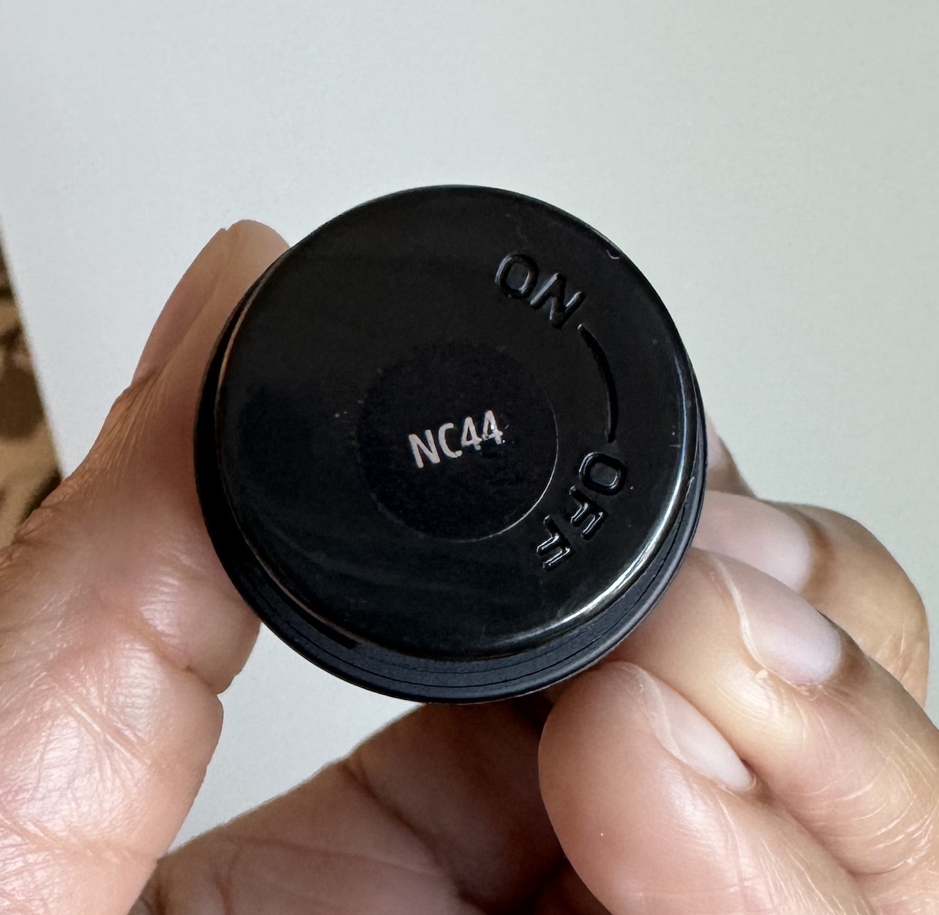 MAC Studio Fix Every-Wear All-Over Face Pen NC44 (swatch) – Nikki From HR