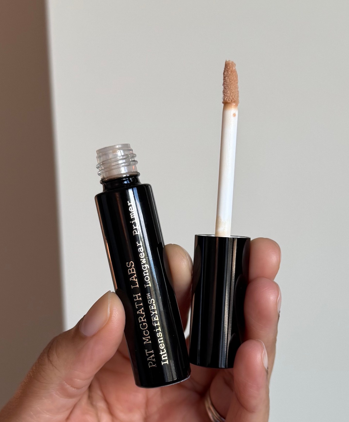 Eyeshadow Primer Round-Up (Pat McGrath Labs, MAC Cosmetics, Urban Decay ...